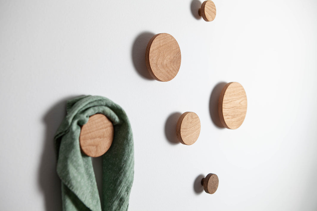 Alle – Craman - Familiar things made of wood in a modern design