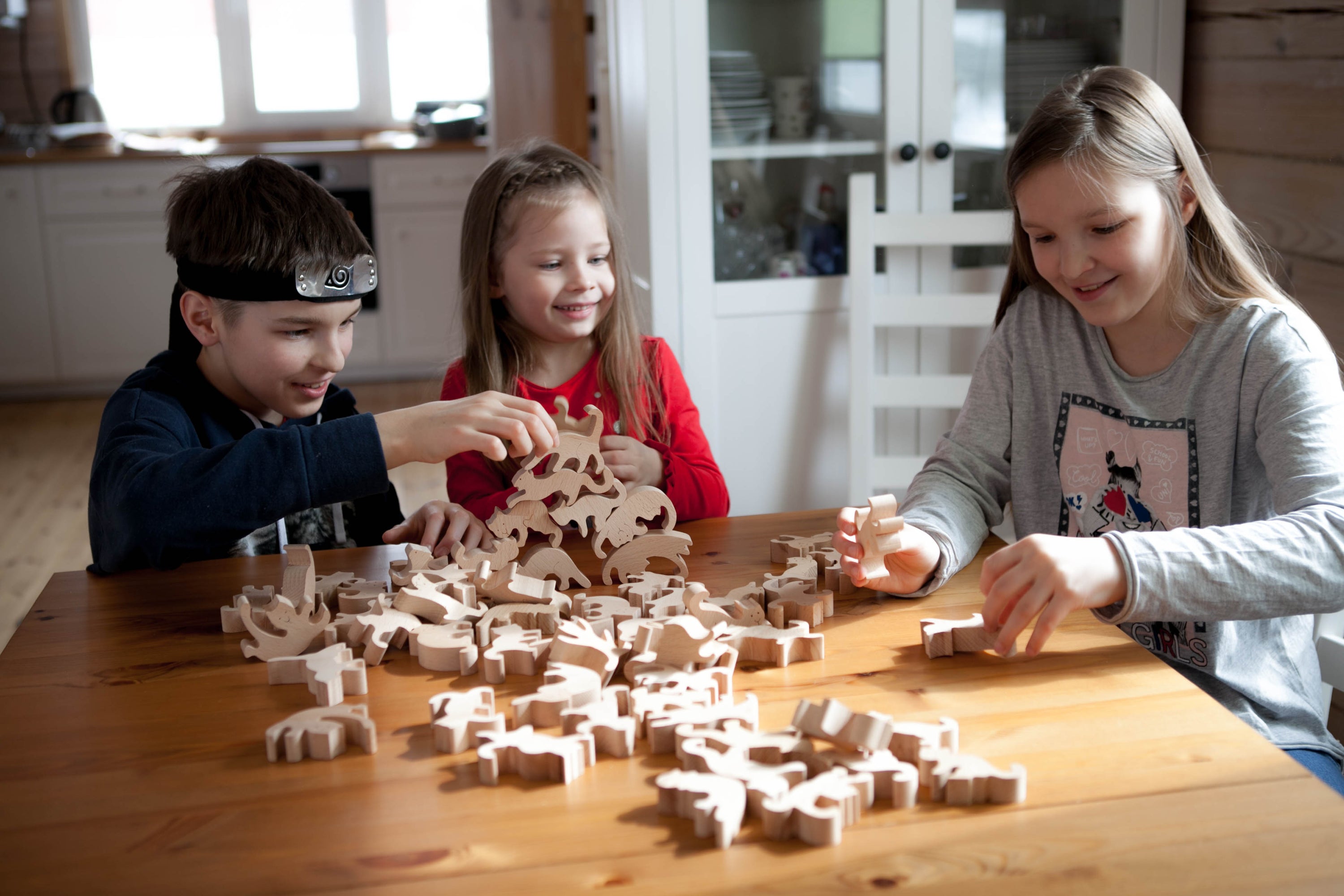 Craman - Familiar things made of wood in a modern design